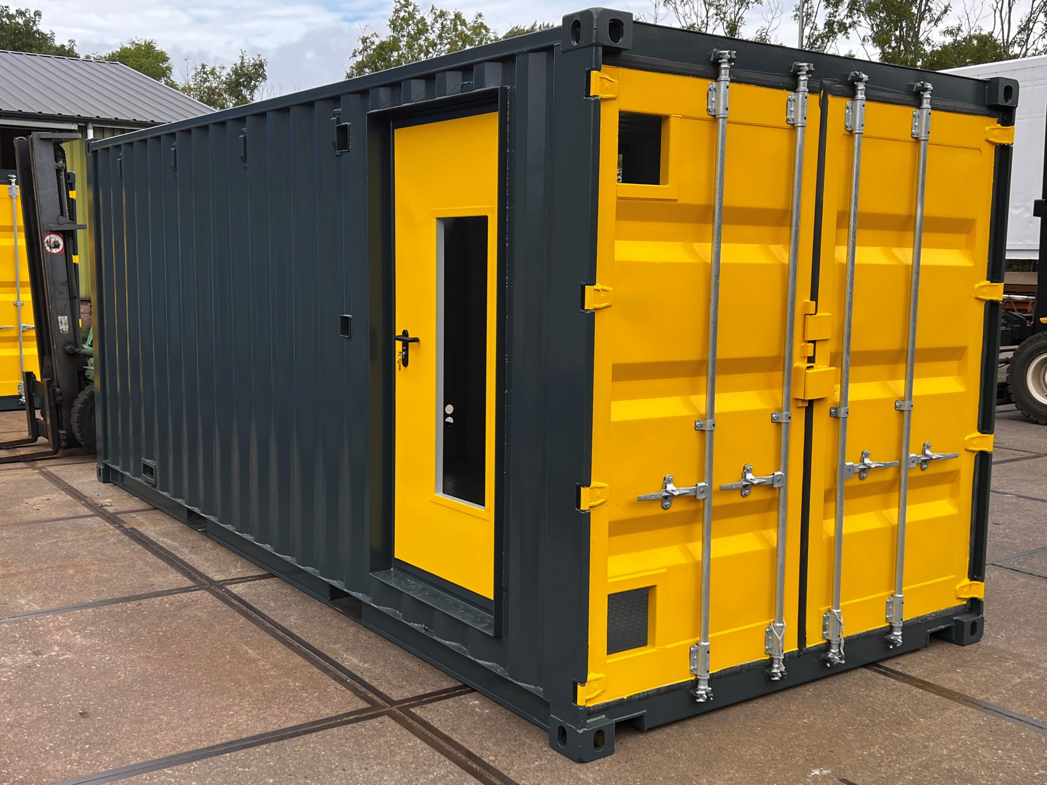 Container modificatie - Van Dijk-Ruijgrok B.V.